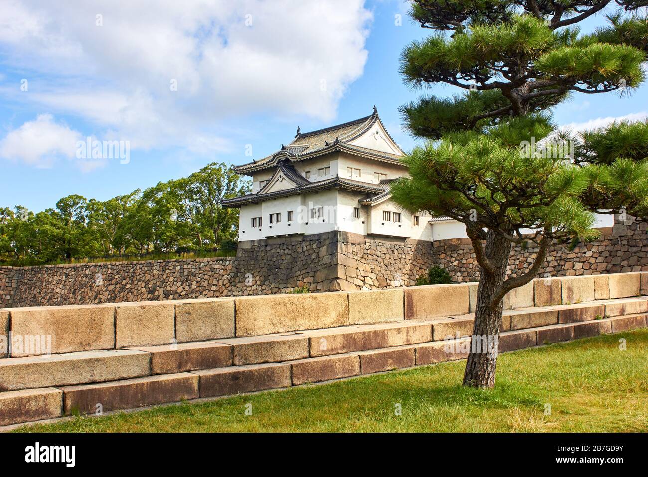 Defense wall with tower Stock Photo - Alamy