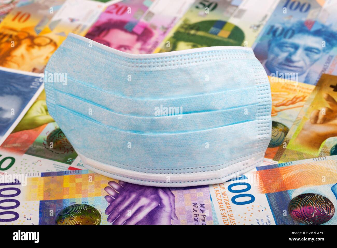 Switzerland coronavirus mask hi-res stock photography and images - Alamy