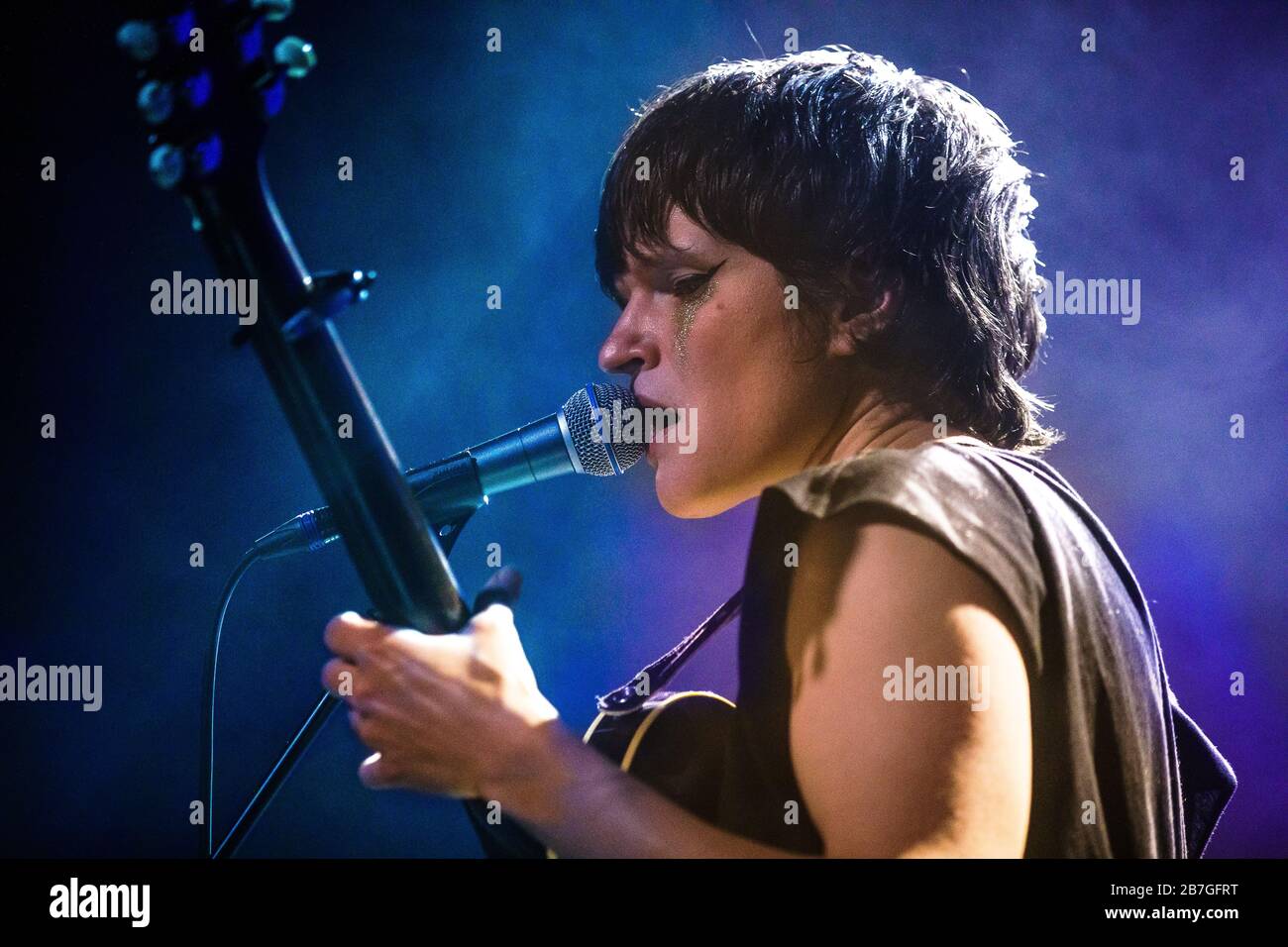 Big thief band hi-res stock photography and images - Alamy