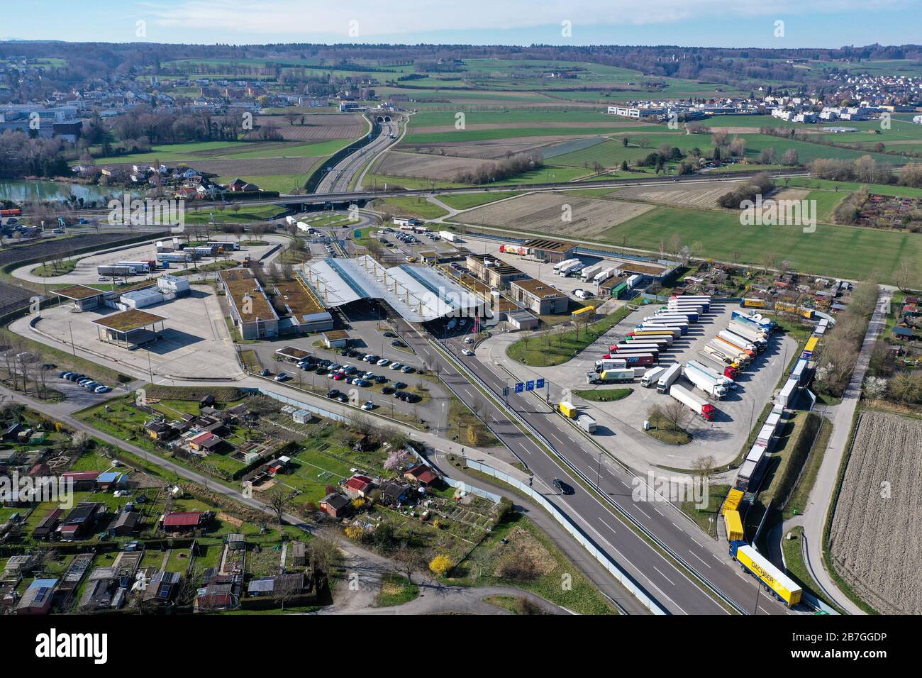 Switzerland country border crossing hi-res stock photography and images ...