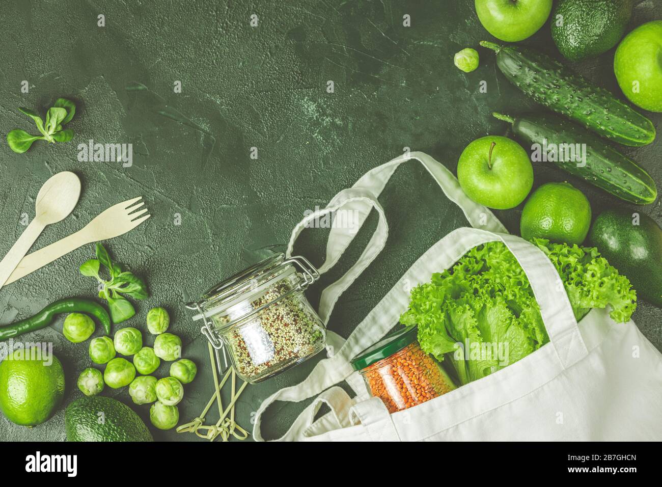 Zero waste concept. Eco-friendly shopping, flat lay. Fresh organic ...