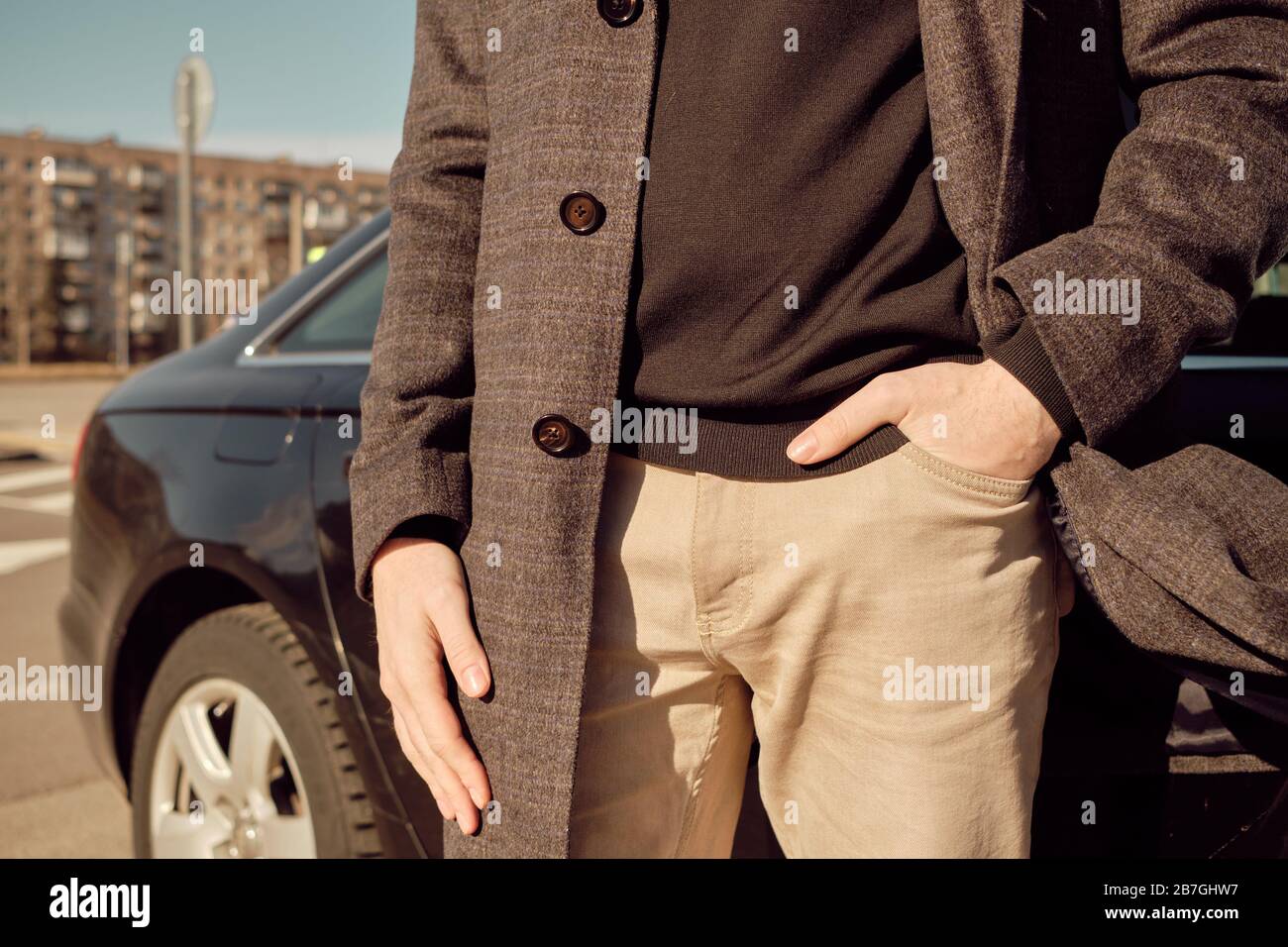 Hands in jeans hi-res stock photography and images - Alamy