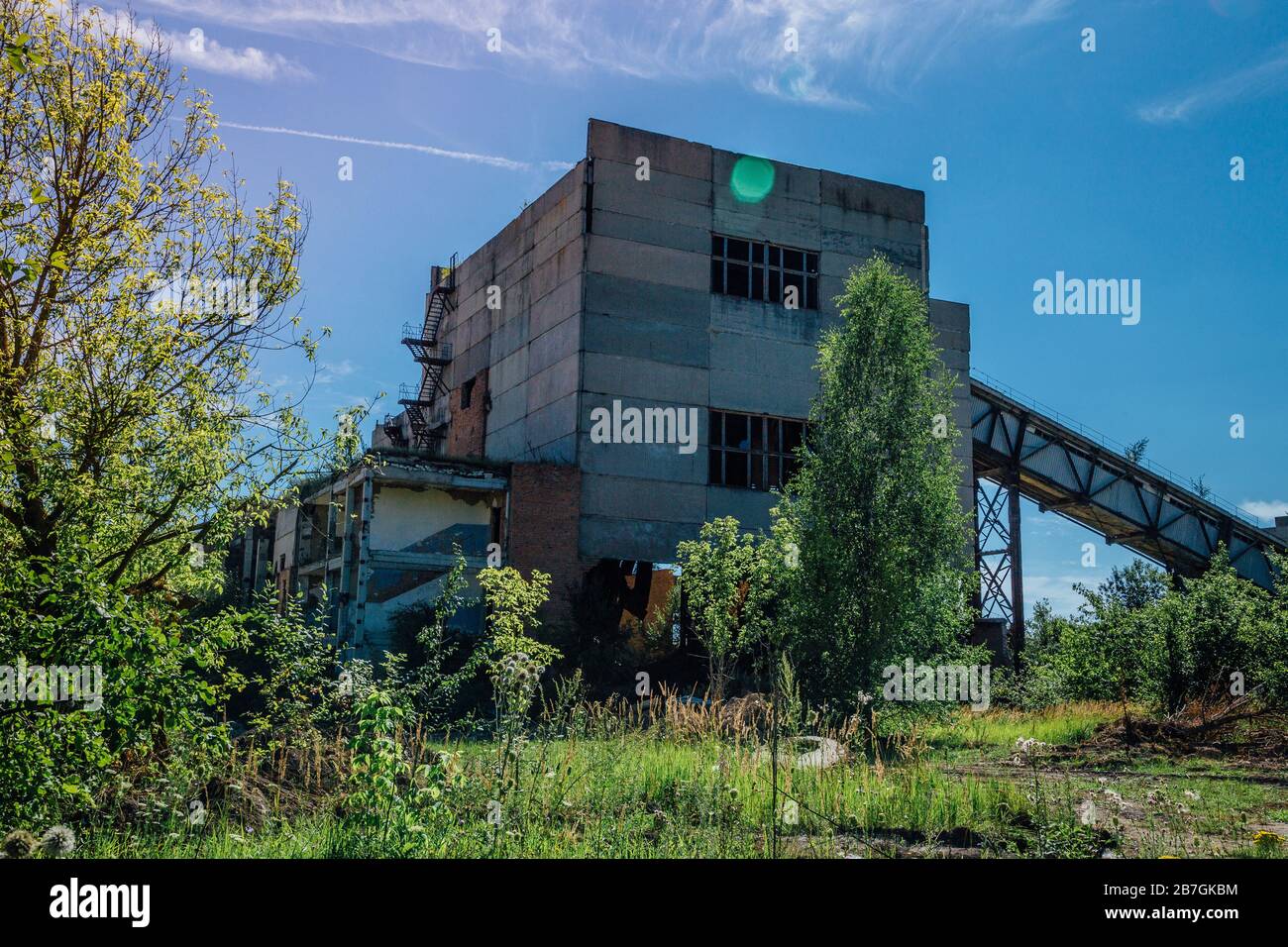 Cement factory abandoned hi-res stock photography and images - Alamy