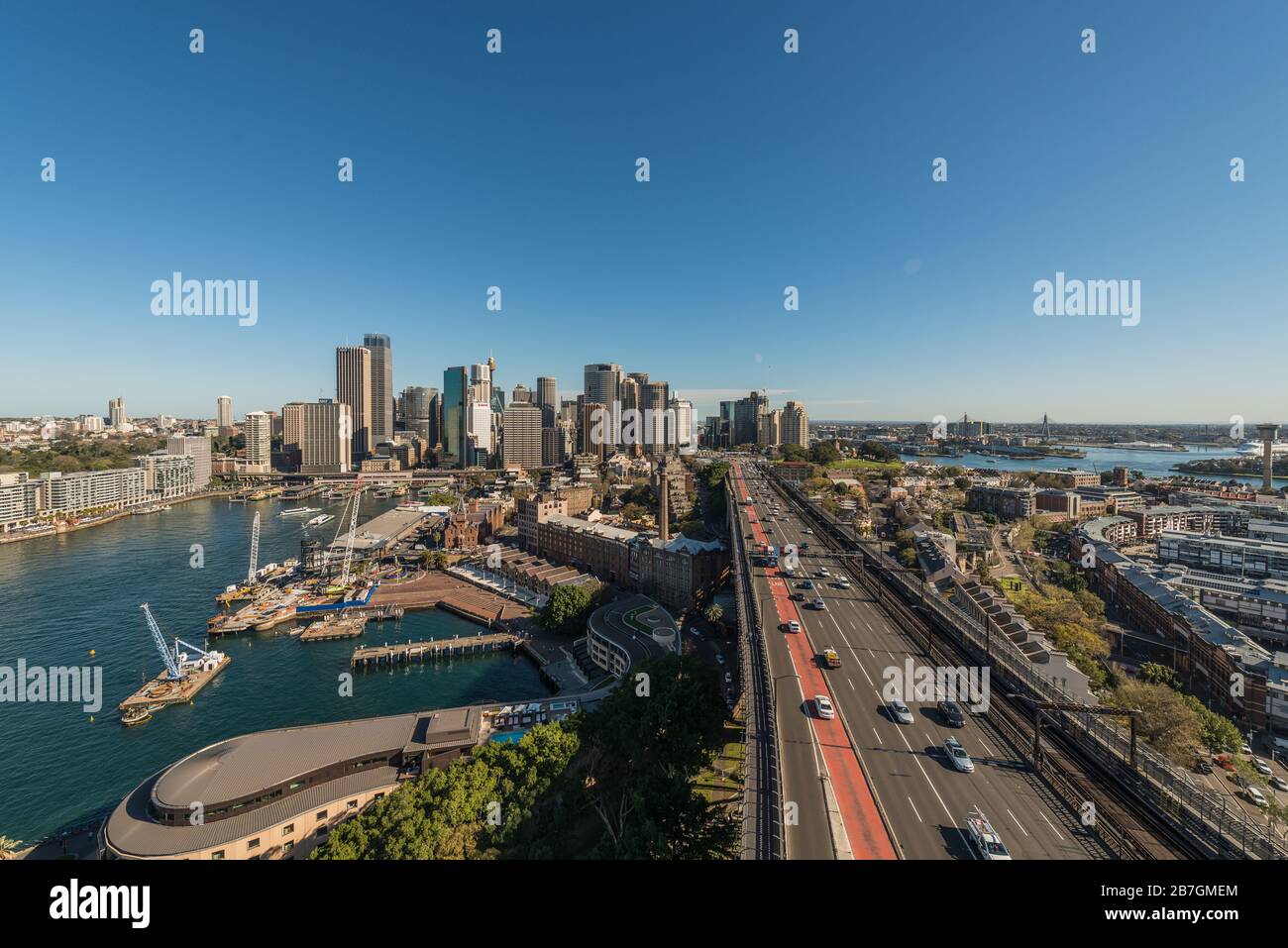 Circular quay pier hi-res stock photography and images - Alamy