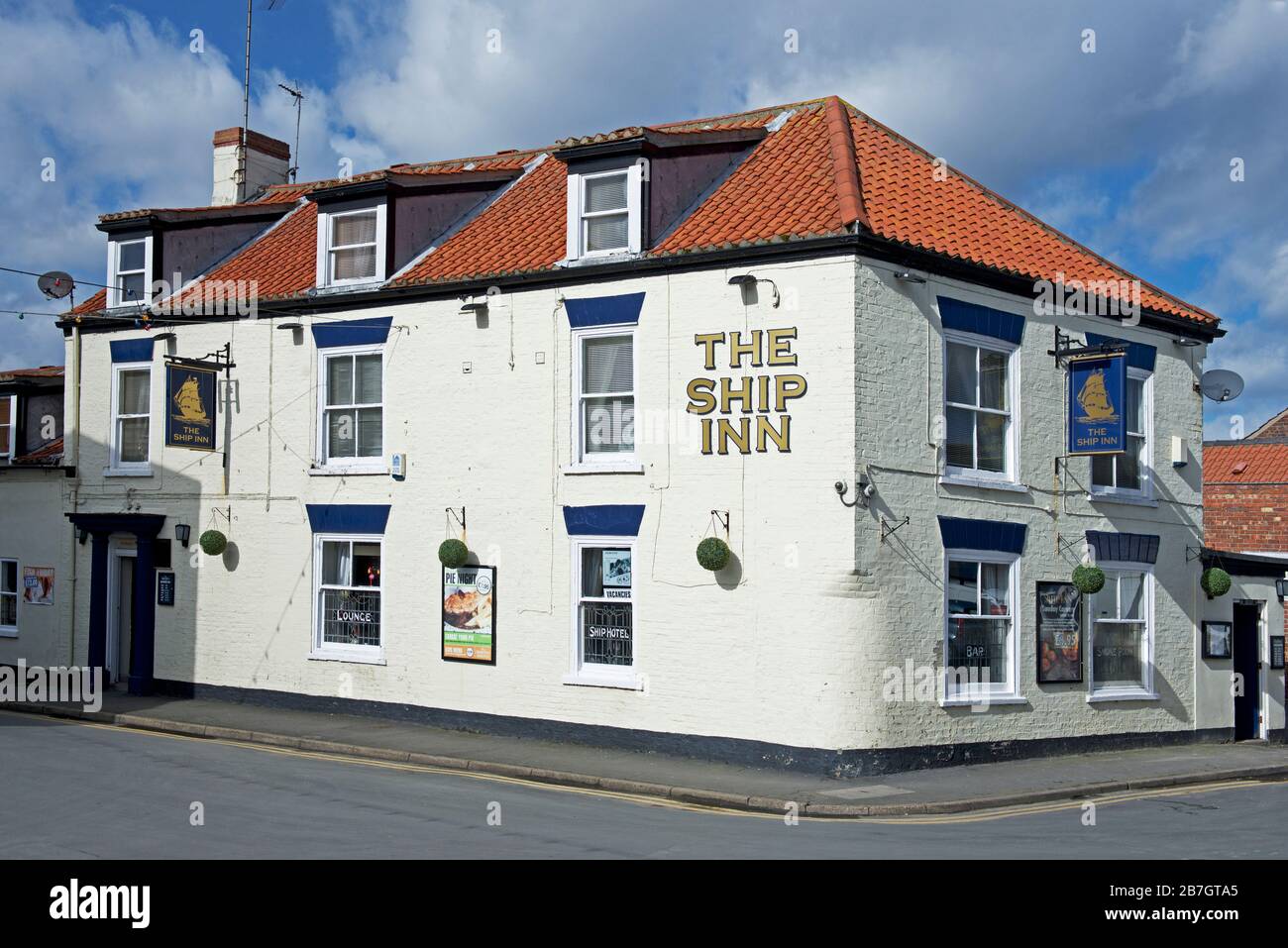 The Ship Inn, Flamborough, East Yorkshire, England UK Stock Photo - Alamy