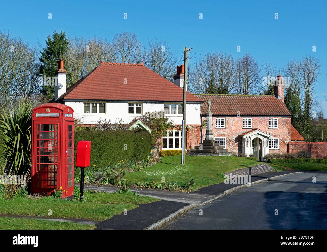 Houses in the village of Kirkburn, East Yorkshire, England UK Stock ...