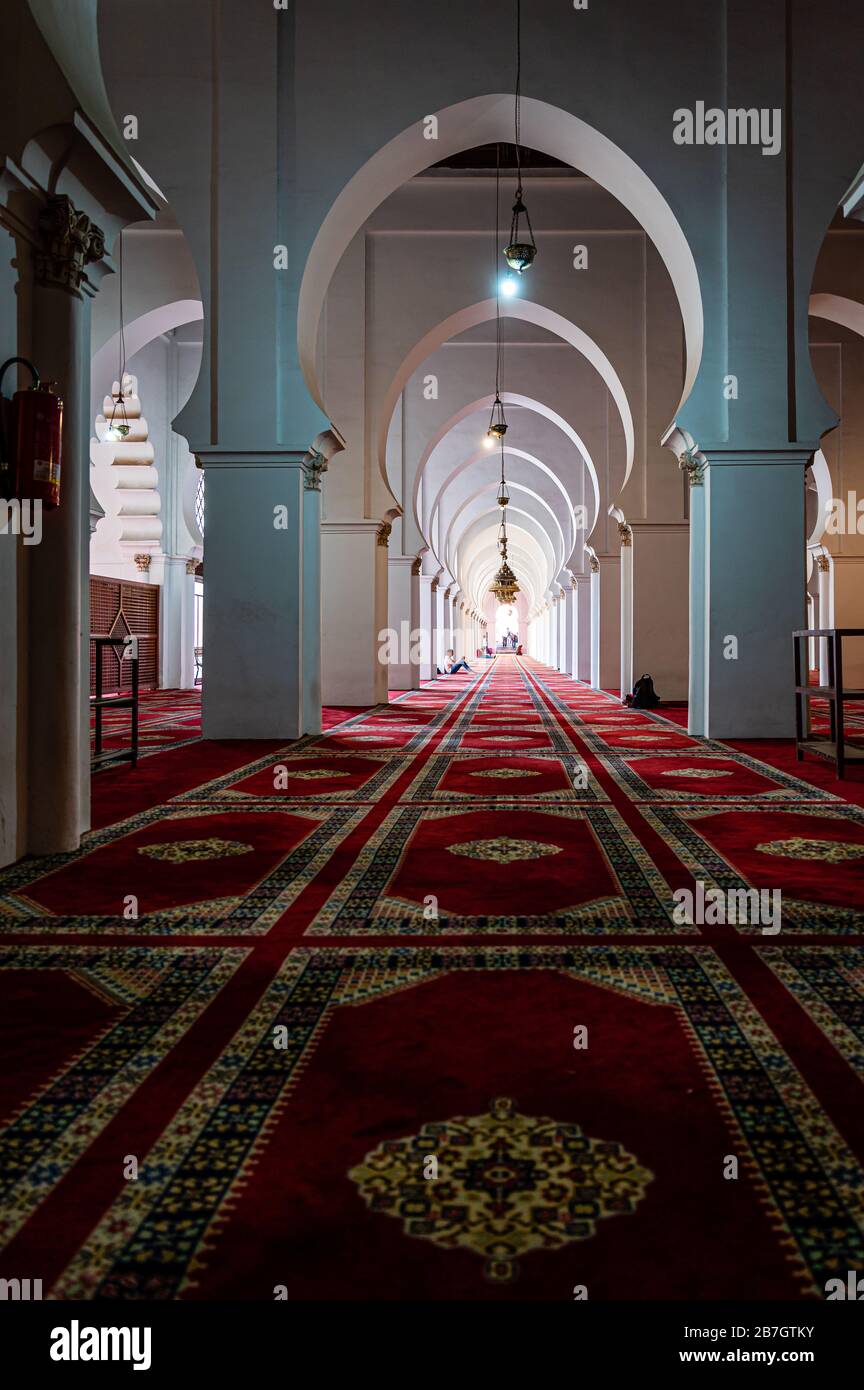Inside of mosque hi-res stock photography and images - Alamy