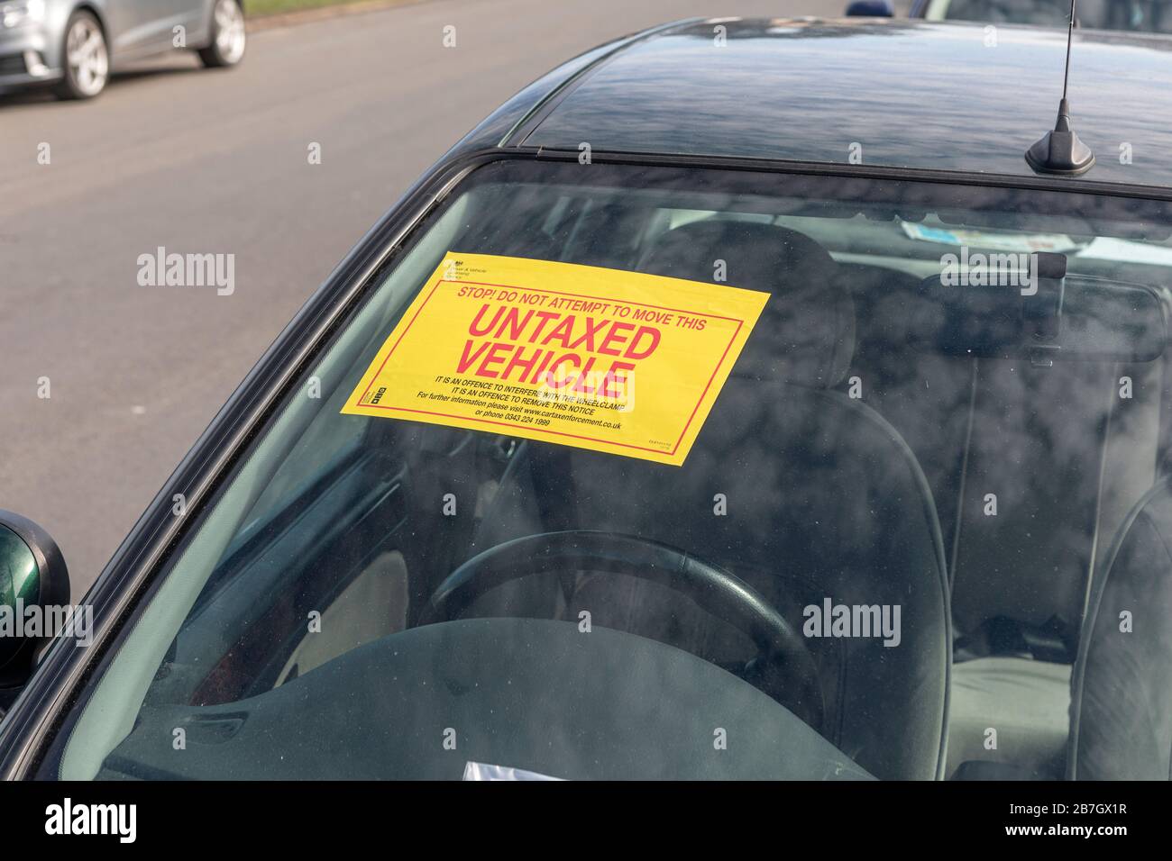 An untaxed vehicle sign Stock Photo - Alamy