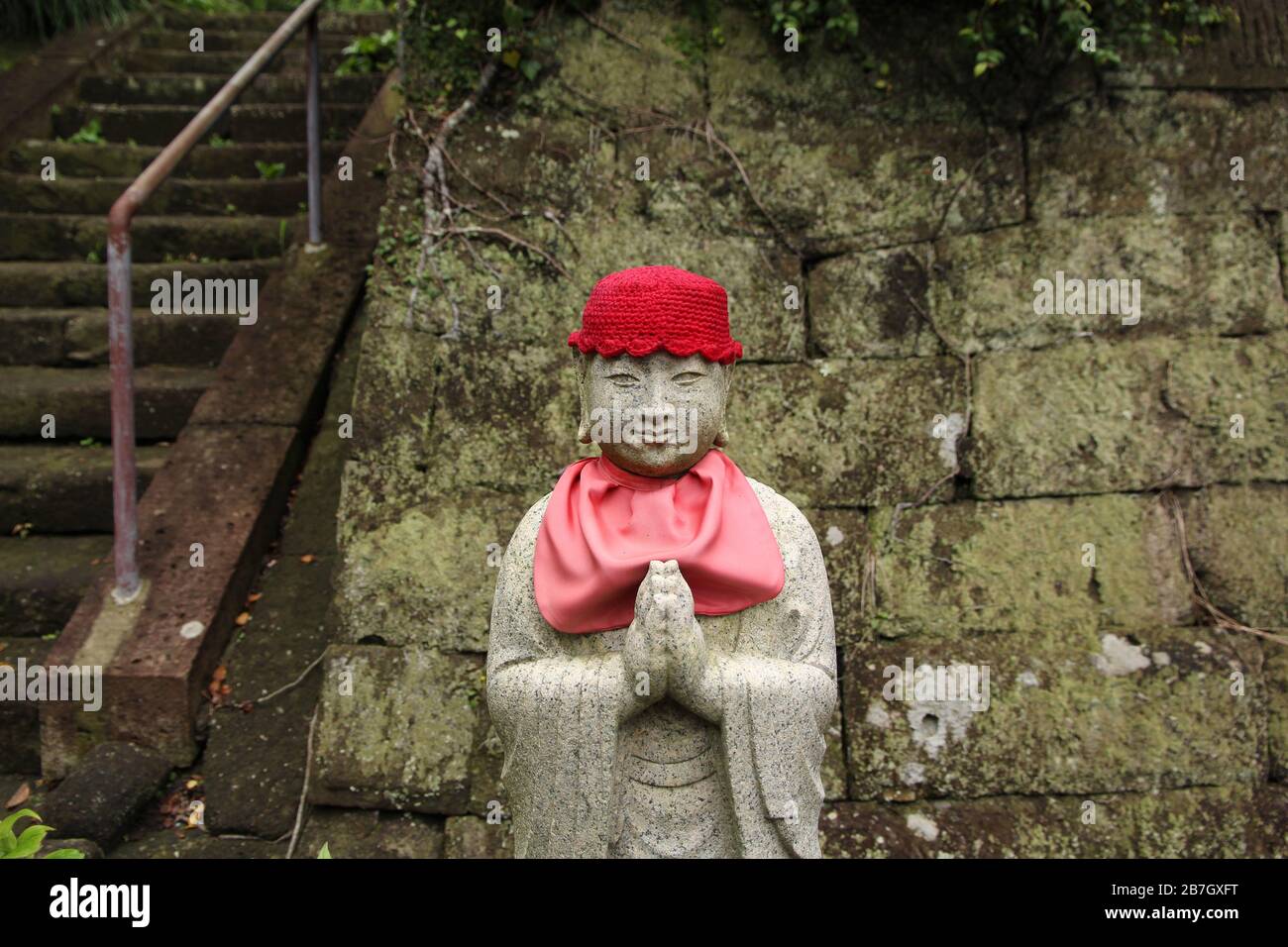 Japan laughing statue hi-res stock photography and images - Alamy