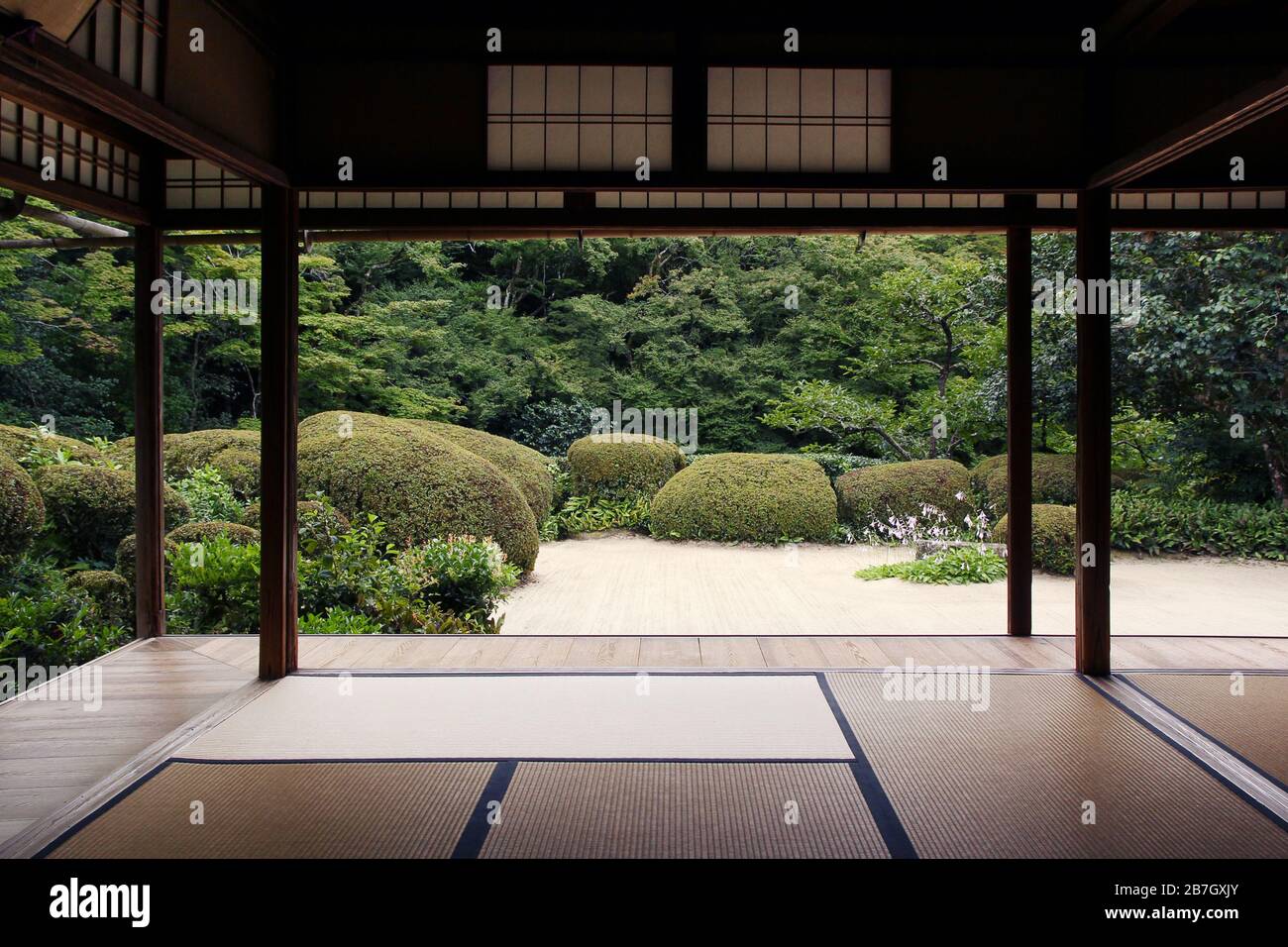 Beautiful open pavilion of Shisen-do temple in Kyoto Stock Photo - Alamy
