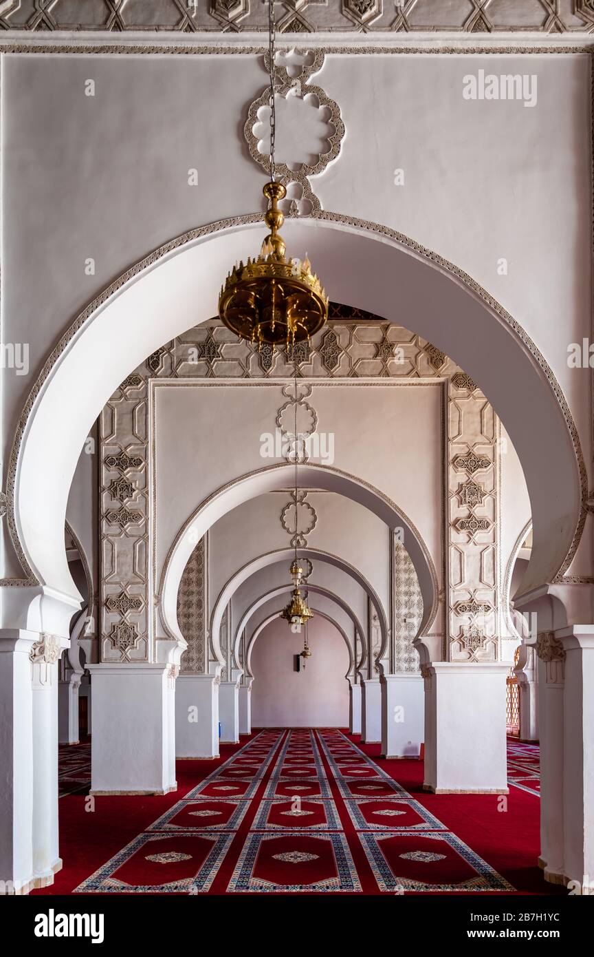 Mosque inside hi-res stock photography and images - Alamy