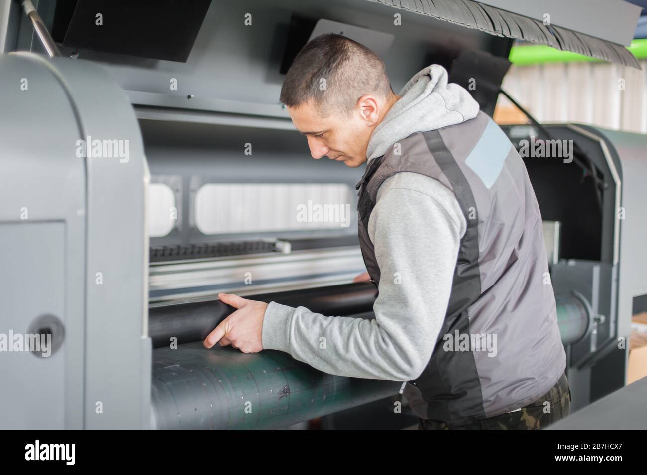 Computer operator hi-res stock photography and images - Alamy