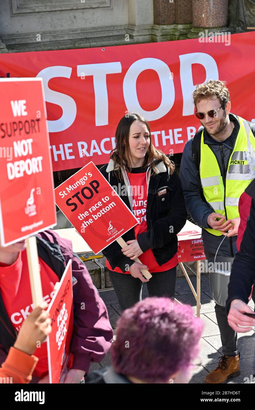 St mungos strike hi-res stock photography and images - Alamy