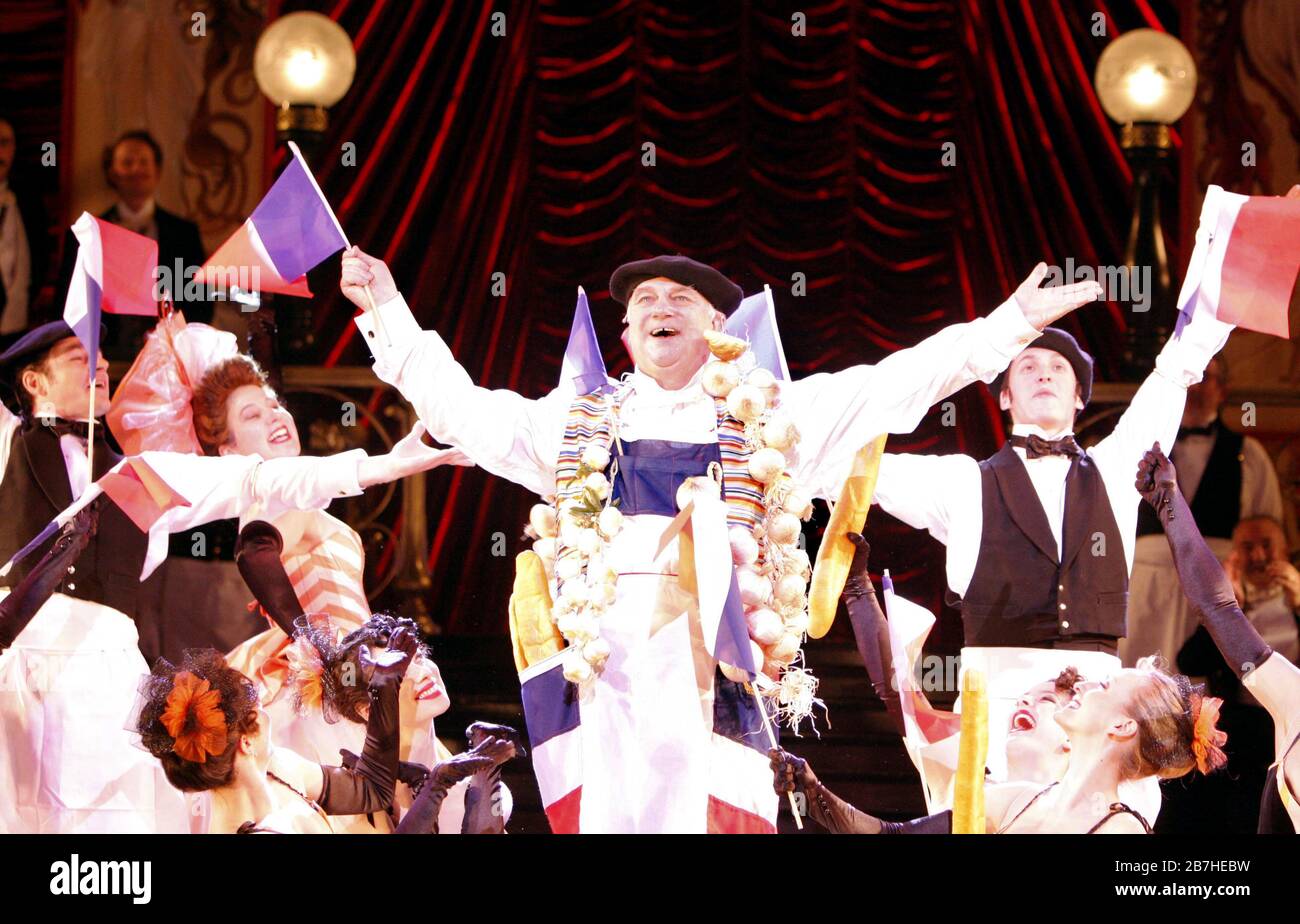 Merry widow coliseum hi-res stock photography and images - Alamy