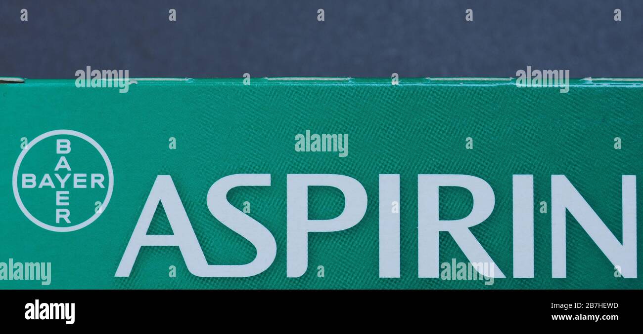 Aspirin box hi-res stock photography and images - Alamy