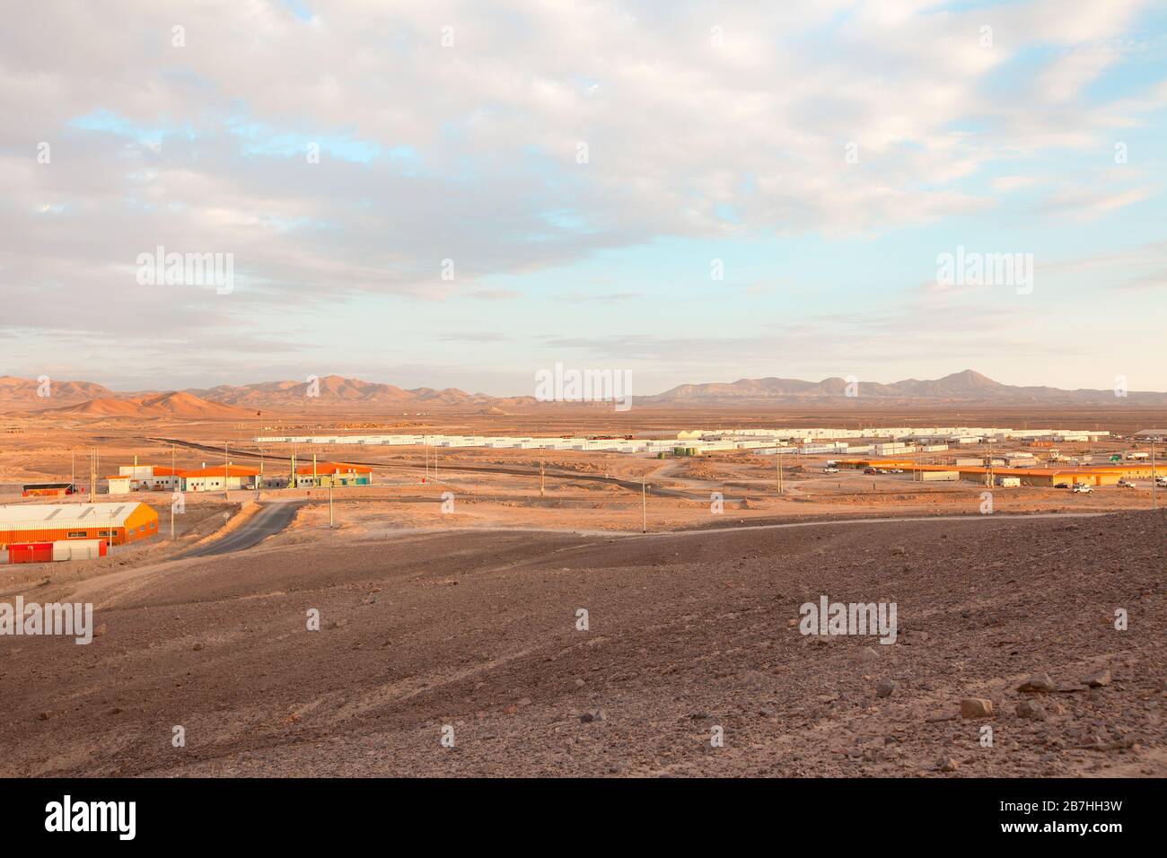 Mine mining desert hi-res stock photography and images - Alamy