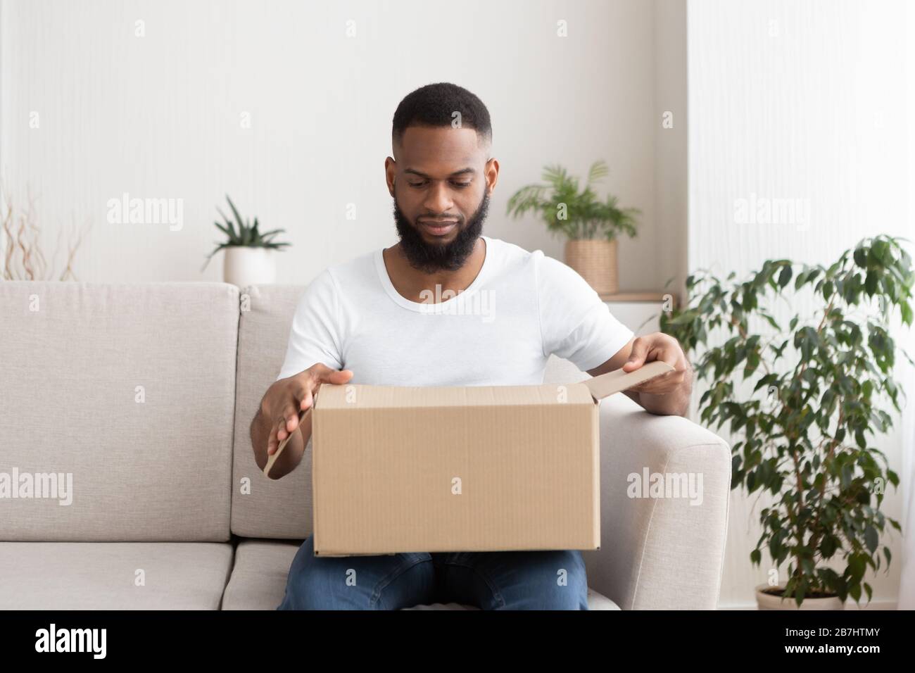 Received box hi-res stock photography and images - Alamy