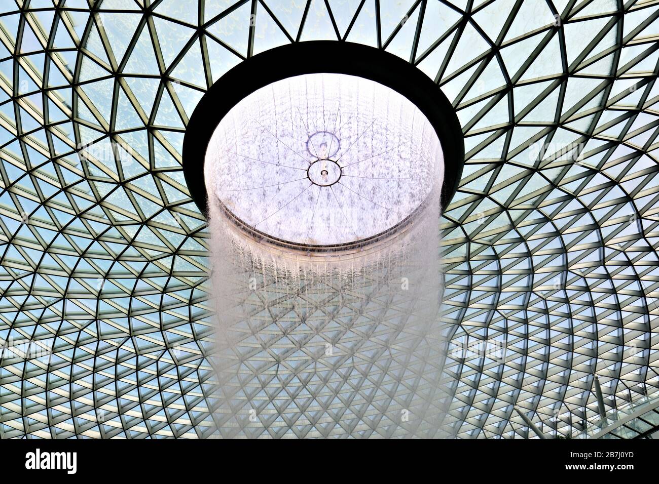 Waterfall ceiling hi-res stock photography and images - Alamy