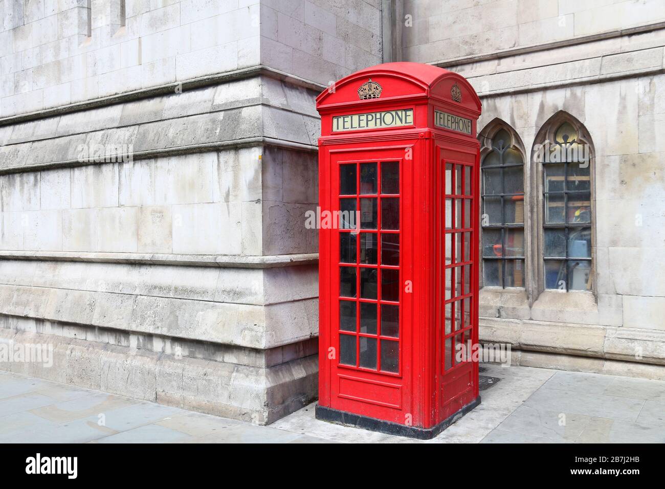 London red telephone. English symbol - phone booth Stock Photo - Alamy