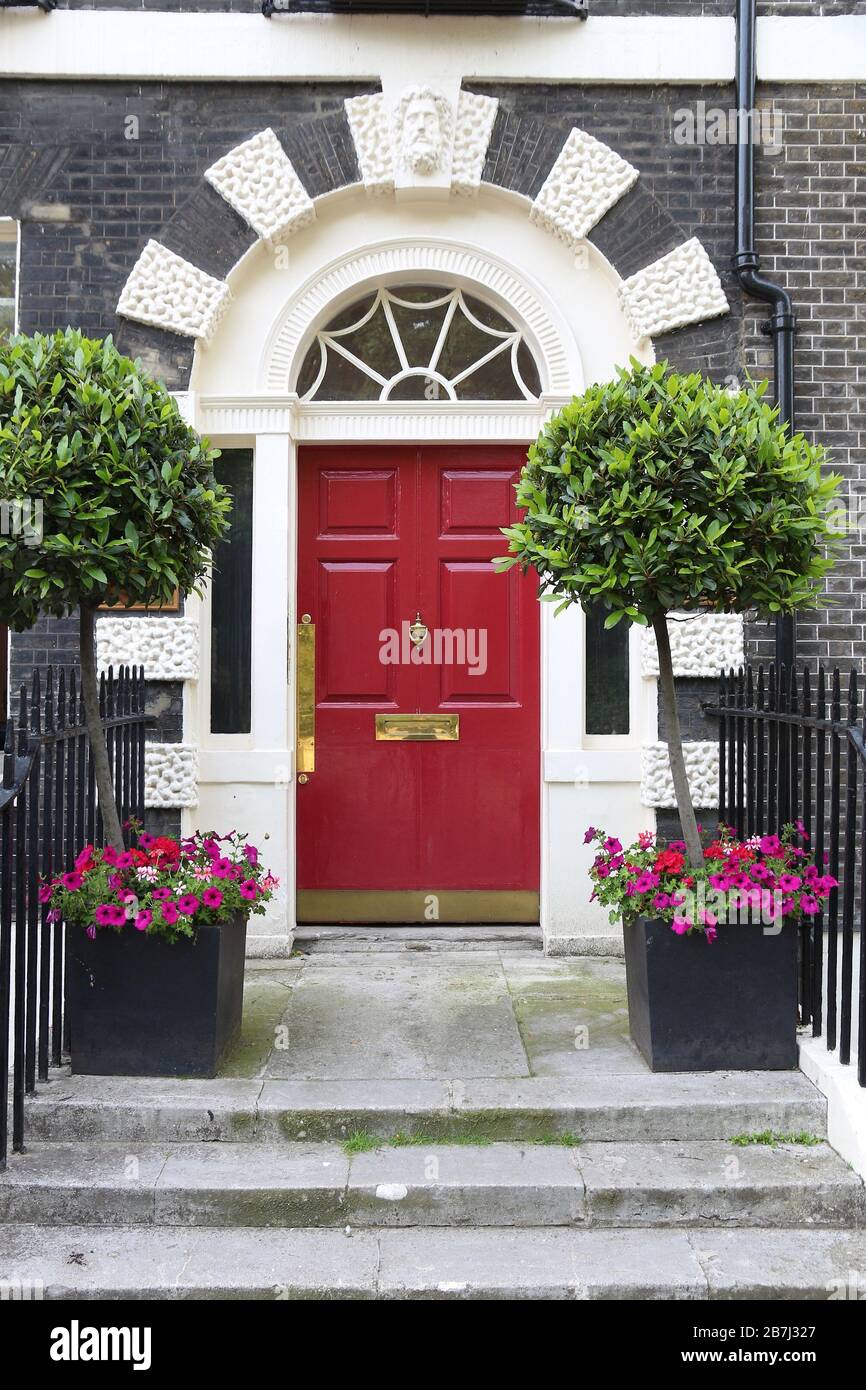 Bloomsbury, West End of London, UK. Georgian front doors Stock Photo ...