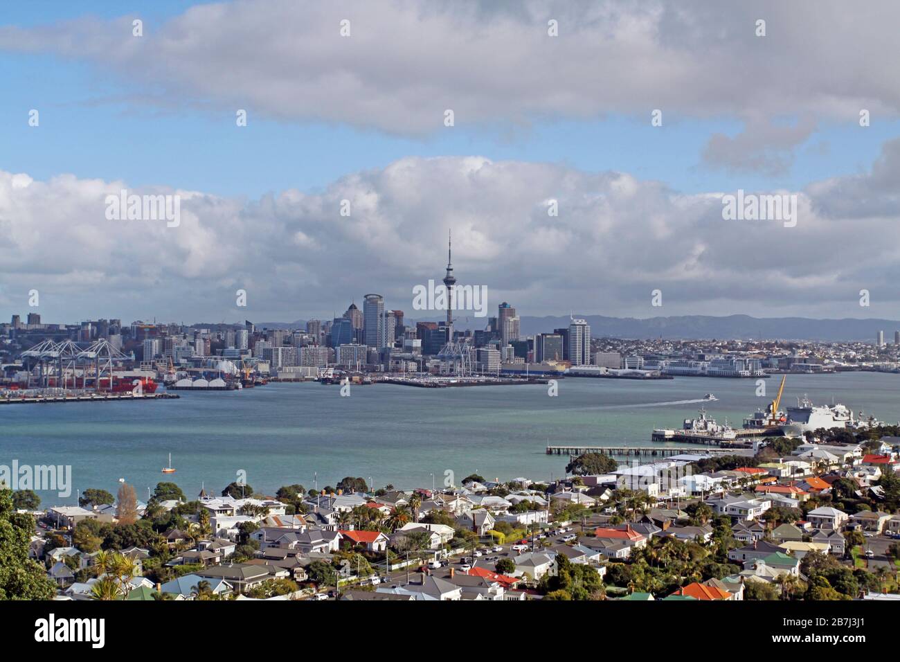 Auckland docks hi-res stock photography and images - Alamy