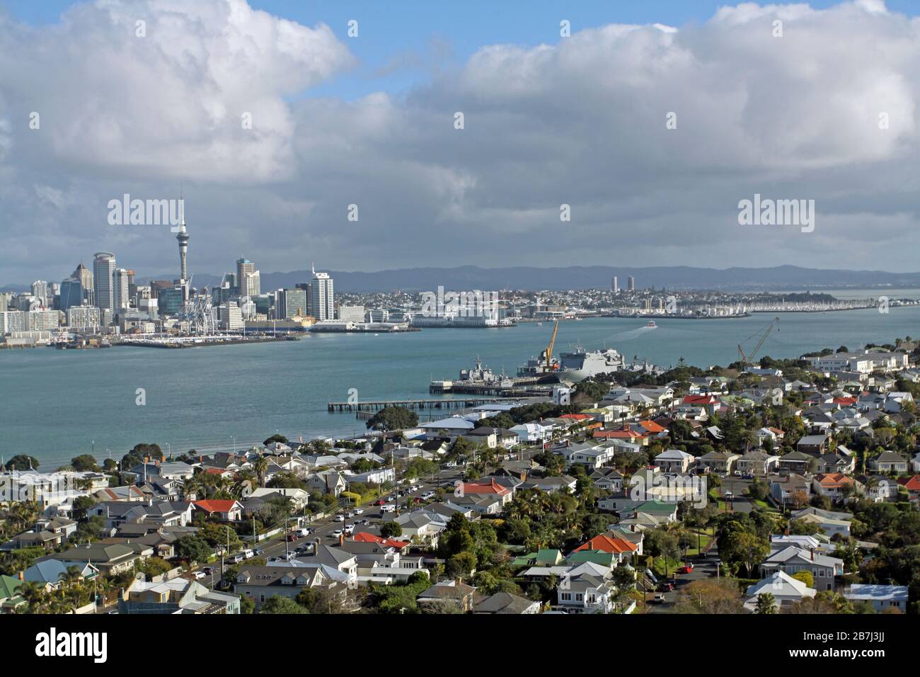 Auckland docks hi-res stock photography and images - Alamy