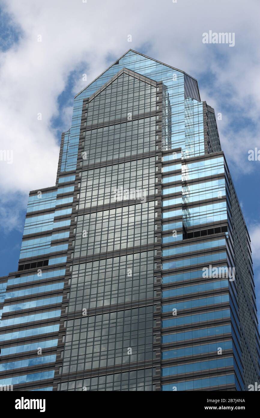 Two liberty hi-res stock photography and images - Alamy