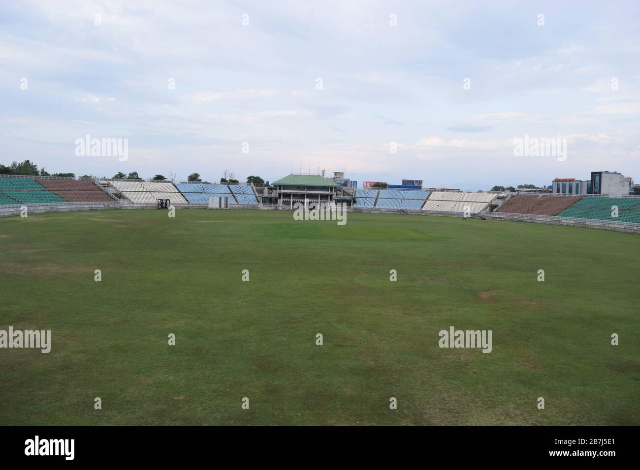 Cricket Stadium Background High Resolution Stock Photography and Images ...