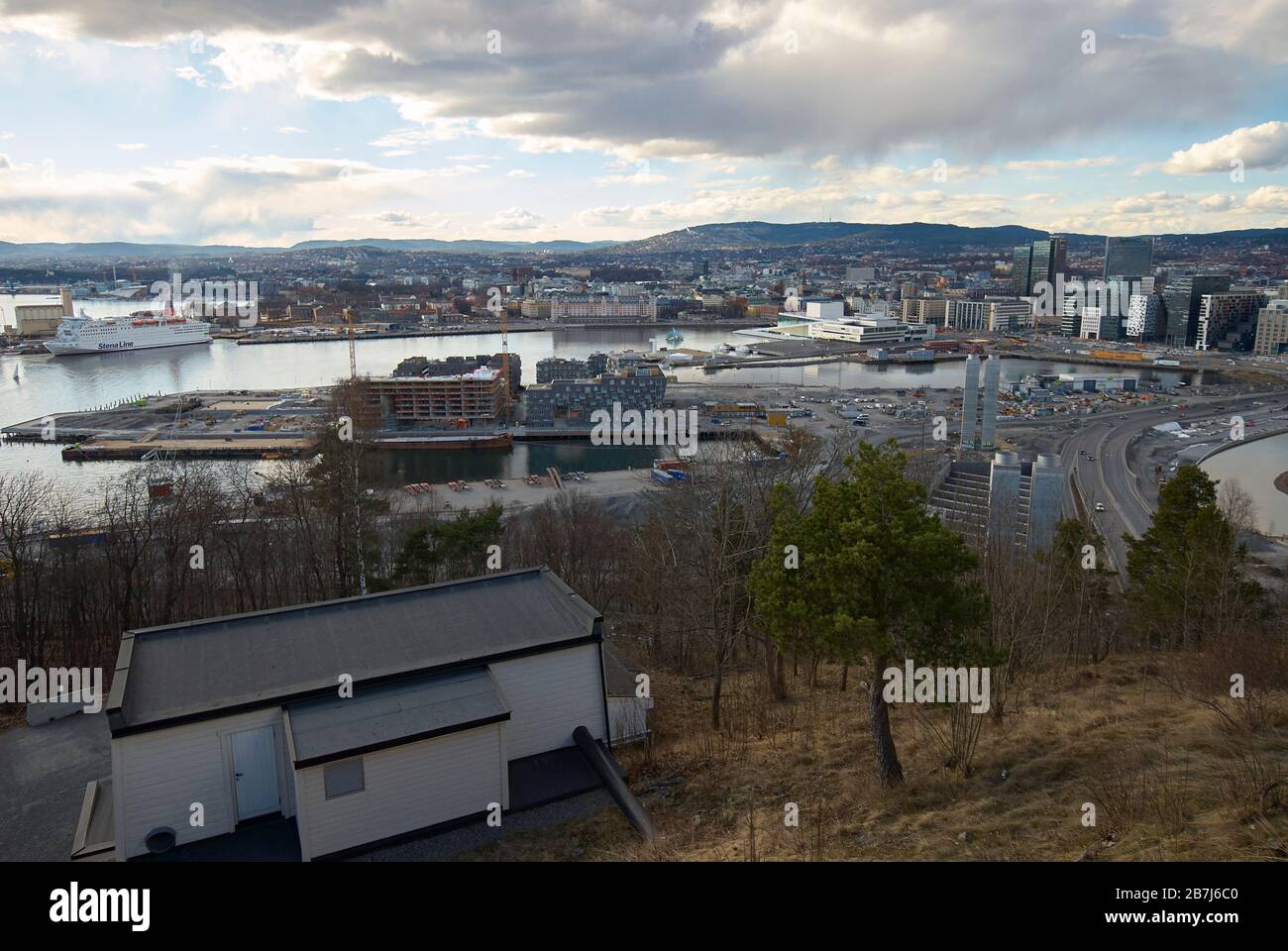 Oslo downtown with the ferry terminal at the left hand side Stock Photo ...