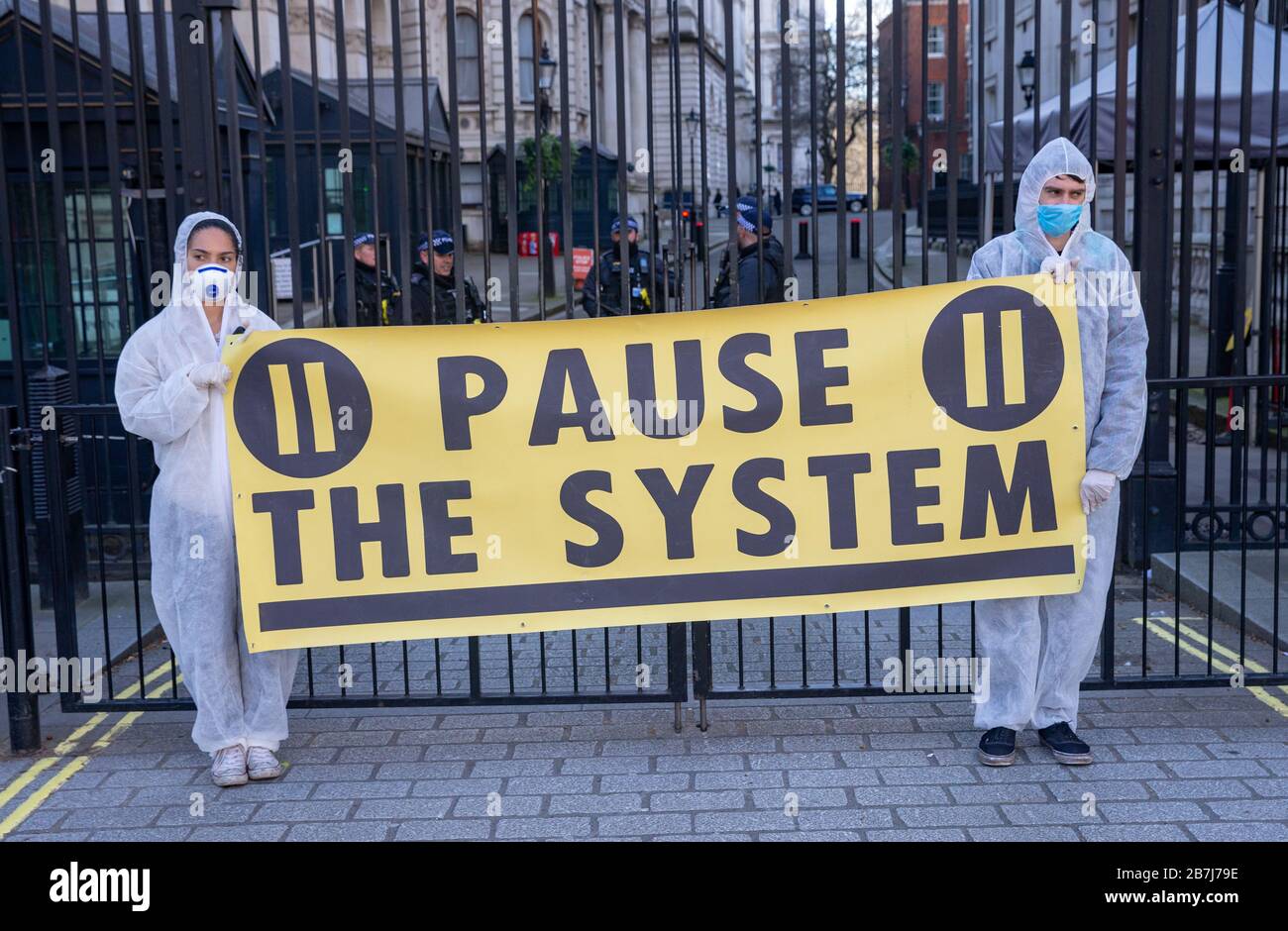 System change demo hi-res stock photography and images - Alamy