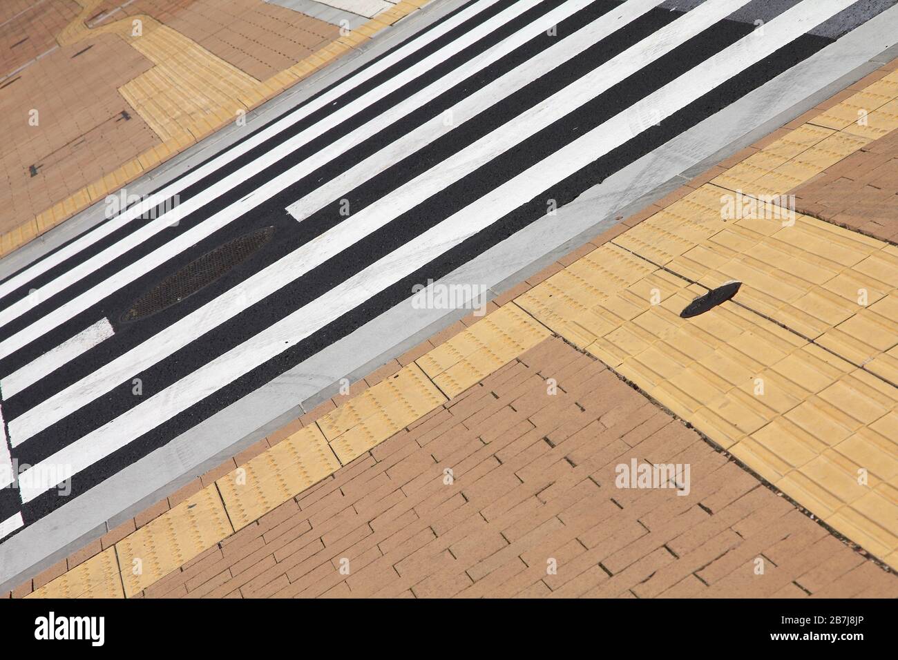 Road marking in japan hi-res stock photography and images - Alamy