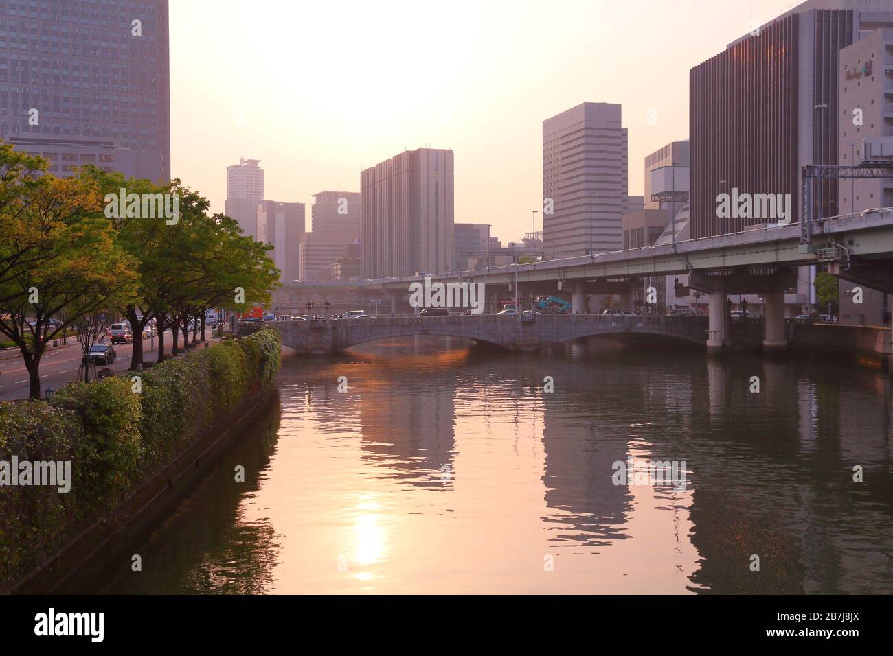 Bridge buildings sunset in osaka hi-res stock photography and images ...