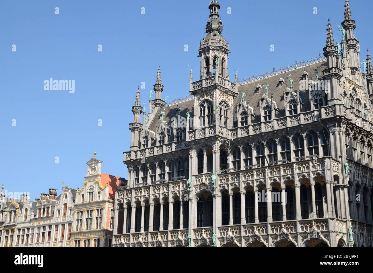 Historic buildings at the central square of Brussels, Belgium Stock ...