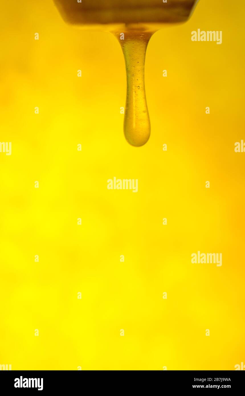 Dripping caramel syrup hi-res stock photography and images - Alamy