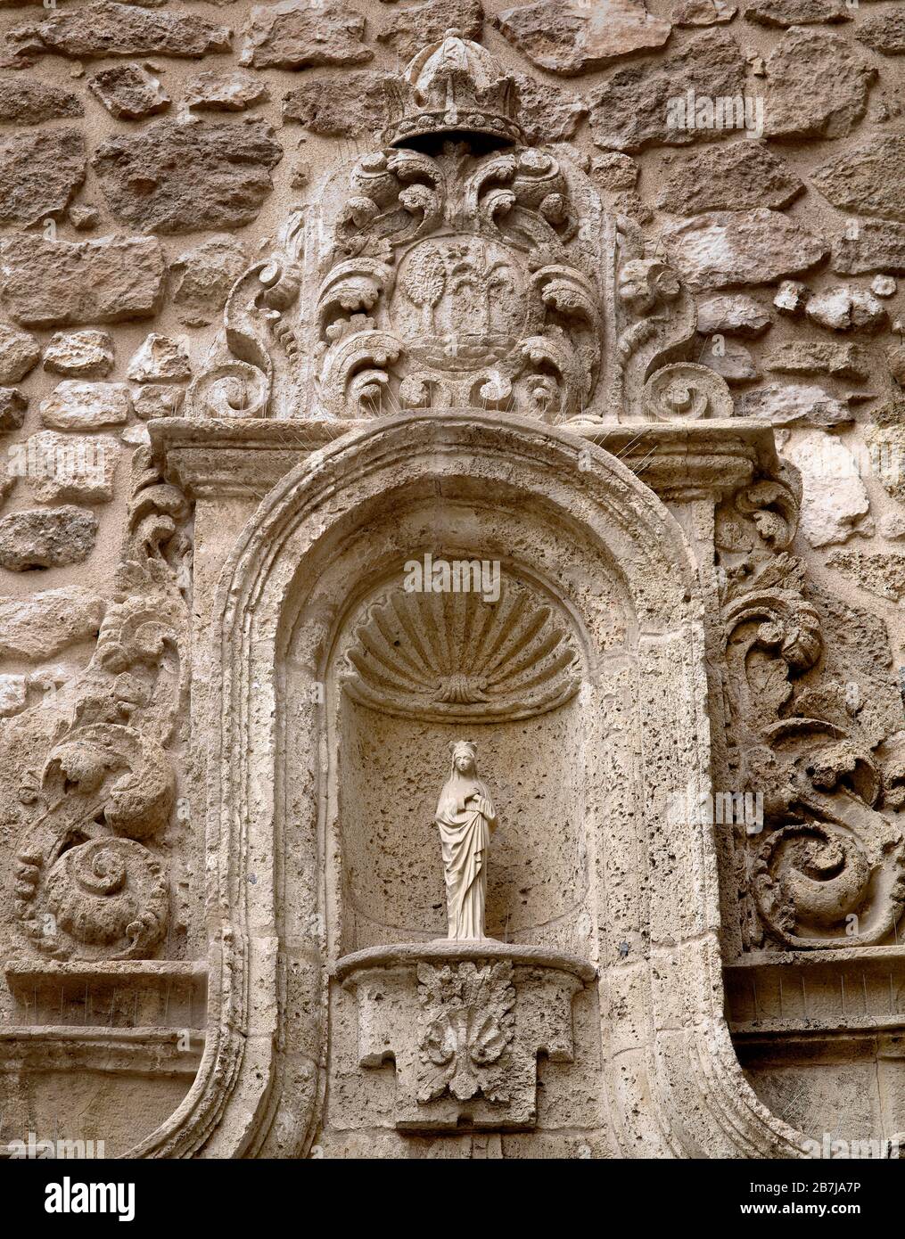 Cloistered nuns hi-res stock photography and images - Alamy