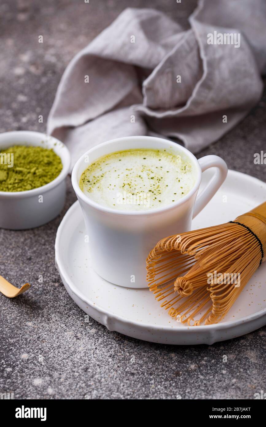 Green healthy matcha latte drink Stock Photo - Alamy