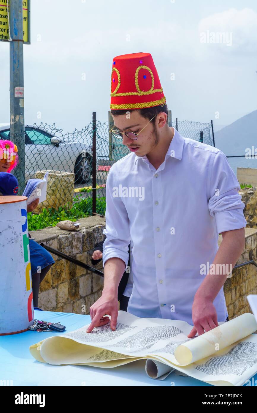 Megillah Esther High Resolution Stock Photography and Images - Alamy