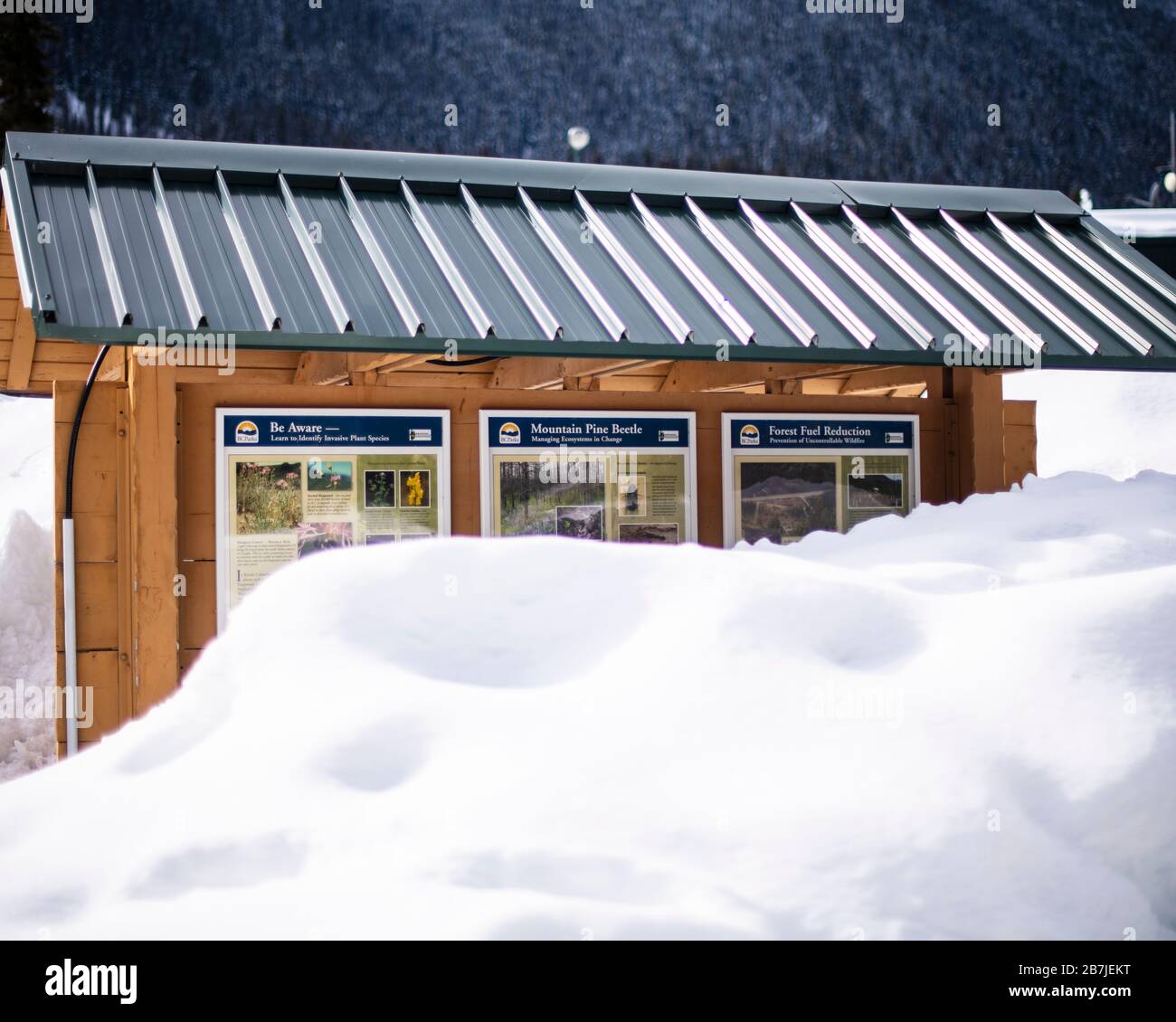 Provincial park sign hi-res stock photography and images - Alamy