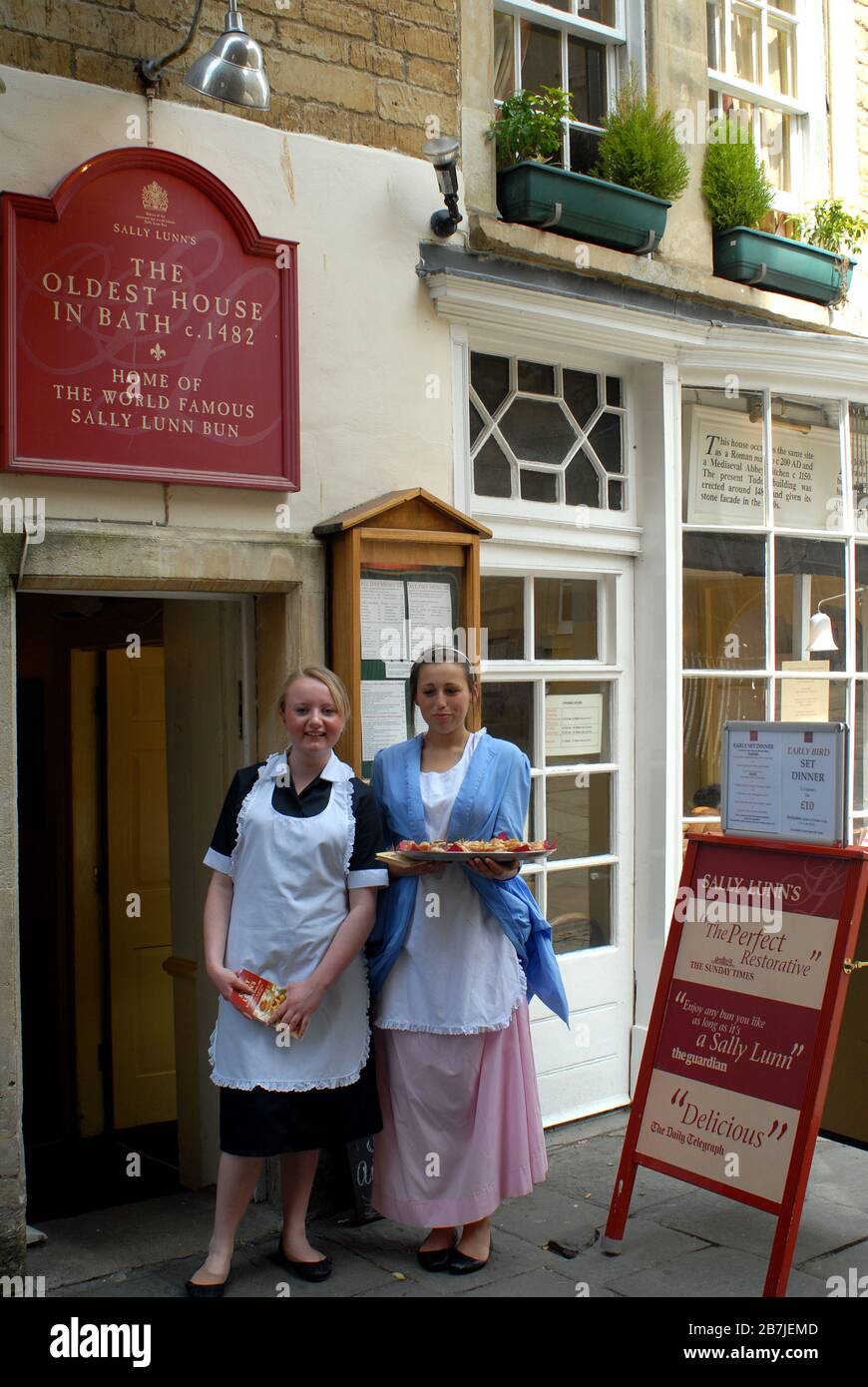 0506 Sally Lunn's House is the oldest known house in Bath. The present ...