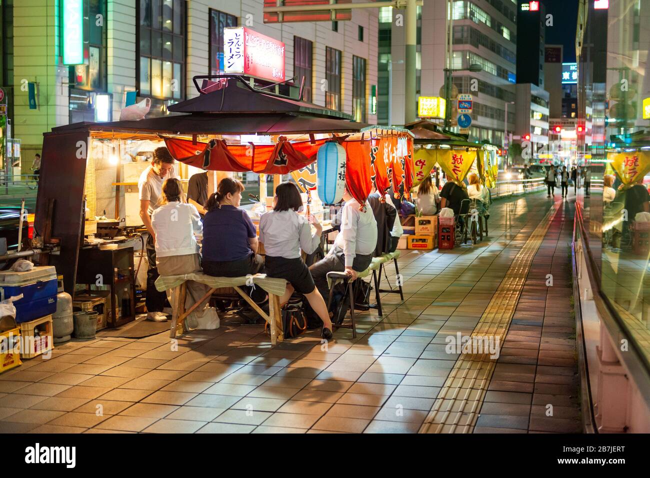 Yatai food hi-res stock photography and images - Alamy