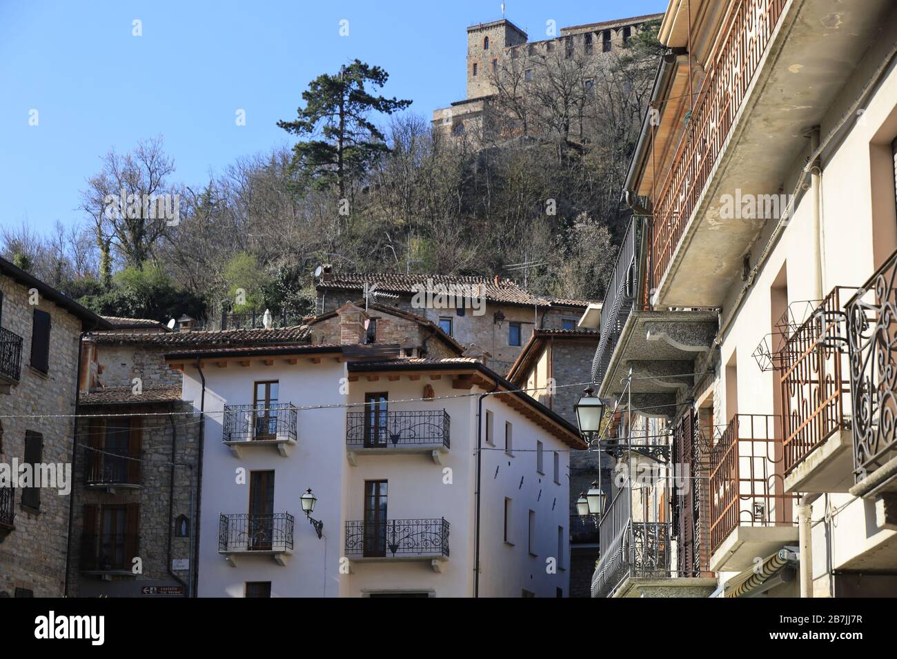Zavattarello, village, medieval castle, historical Stock Photo - Alamy