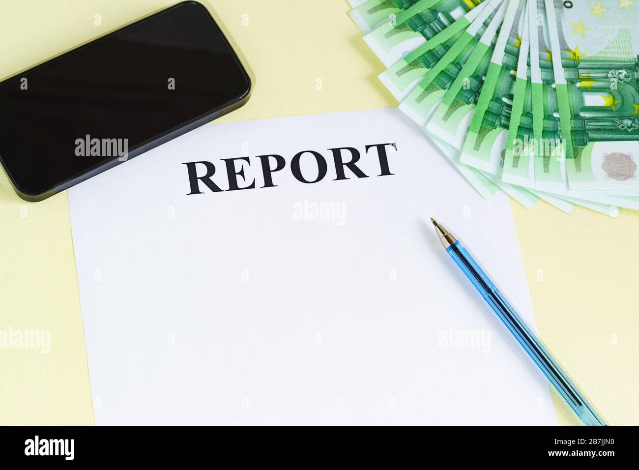 Managers desk hi-res stock photography and images - Alamy