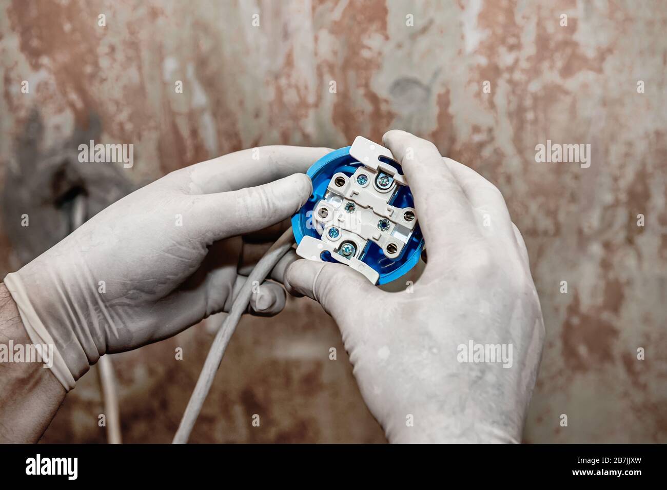 Plaster socket hi-res stock photography and images - Alamy