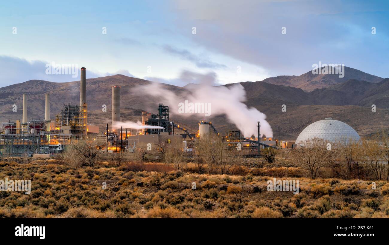 Electrical power plant dawn near hi-res stock photography and images ...