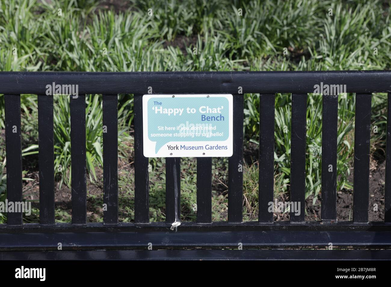Coronavirus uk mask and happy hi-res stock photography and images - Alamy