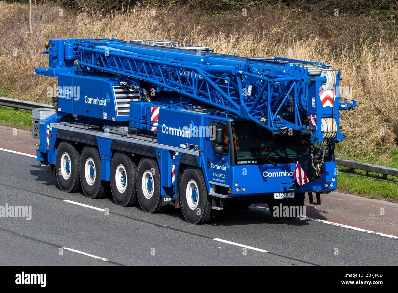 Liebherr 40 tonne ltm 1040 2 1 crane hi-res stock photography and ...