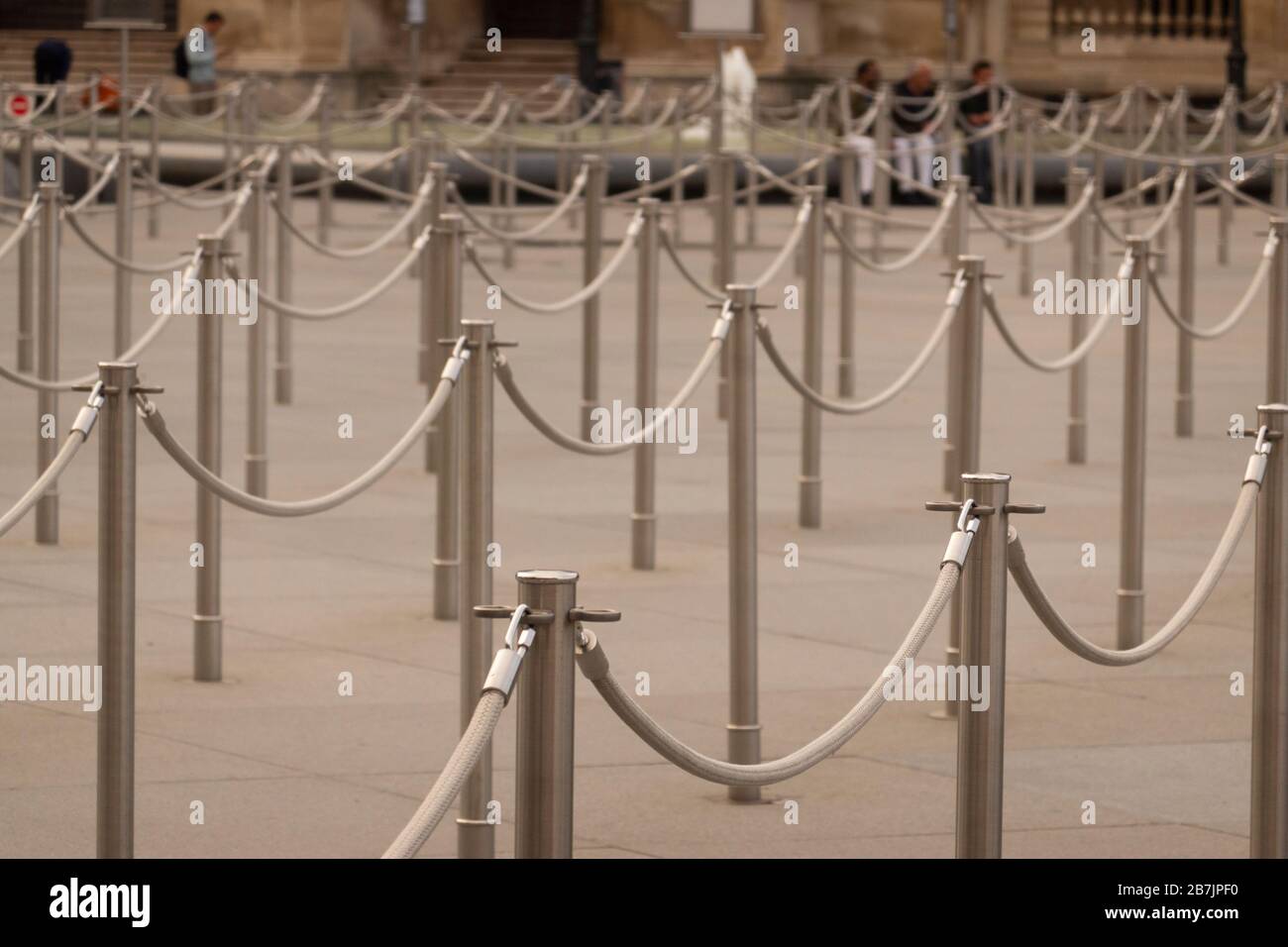 Louvre museum entrance sign paris hi-res stock photography and images ...