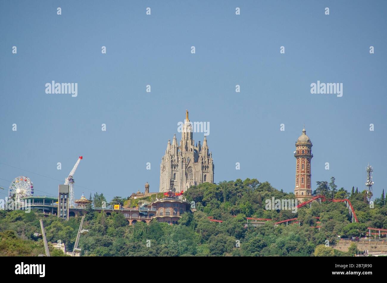 Atracciones del parque hi-res stock photography and images - Alamy