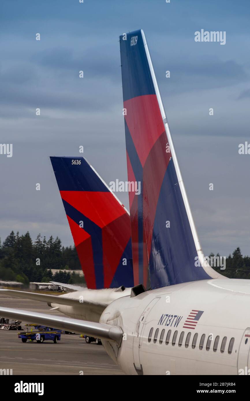 Delta fins hi-res stock photography and images - Alamy