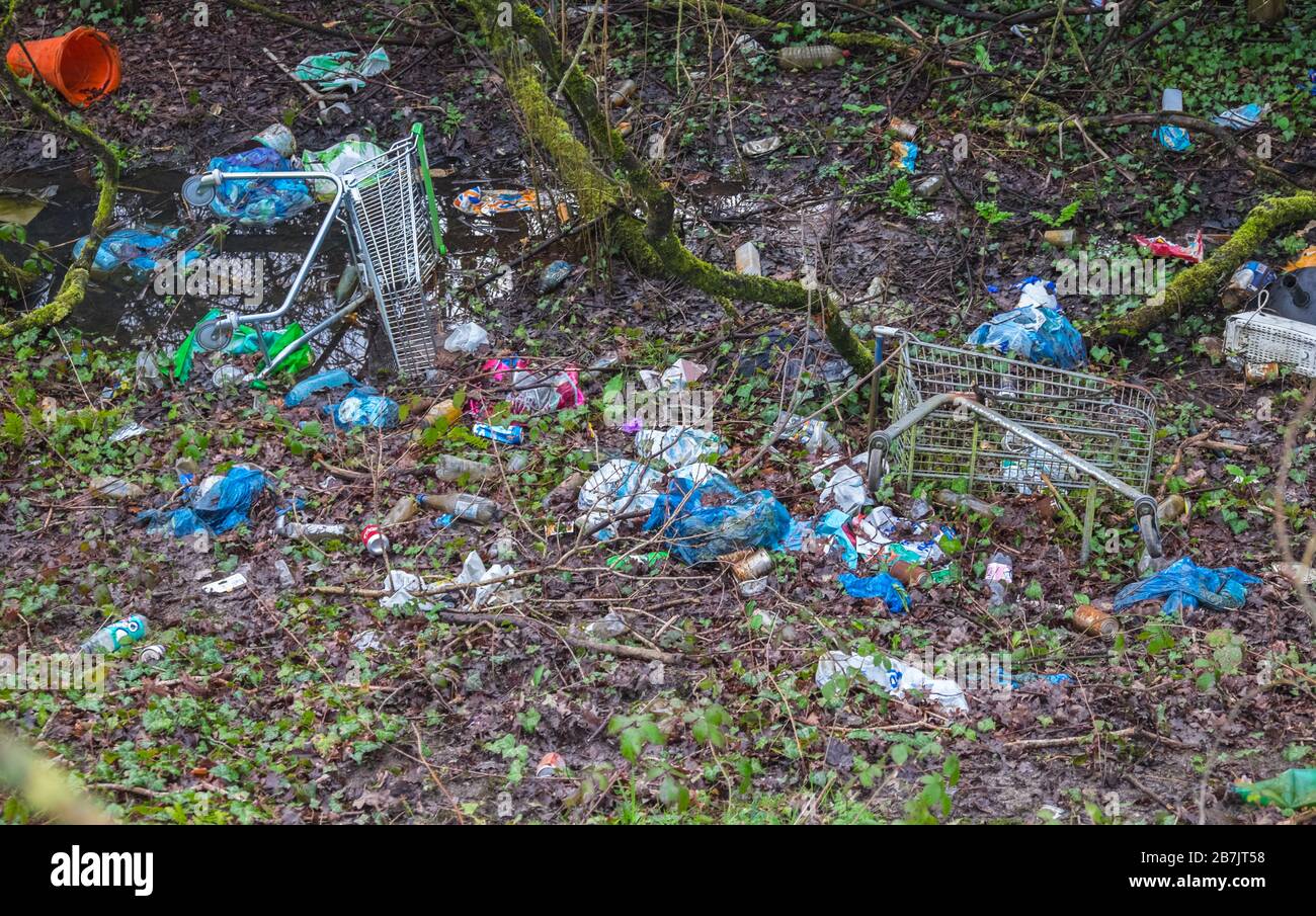 Uncaring hi-res stock photography and images - Alamy